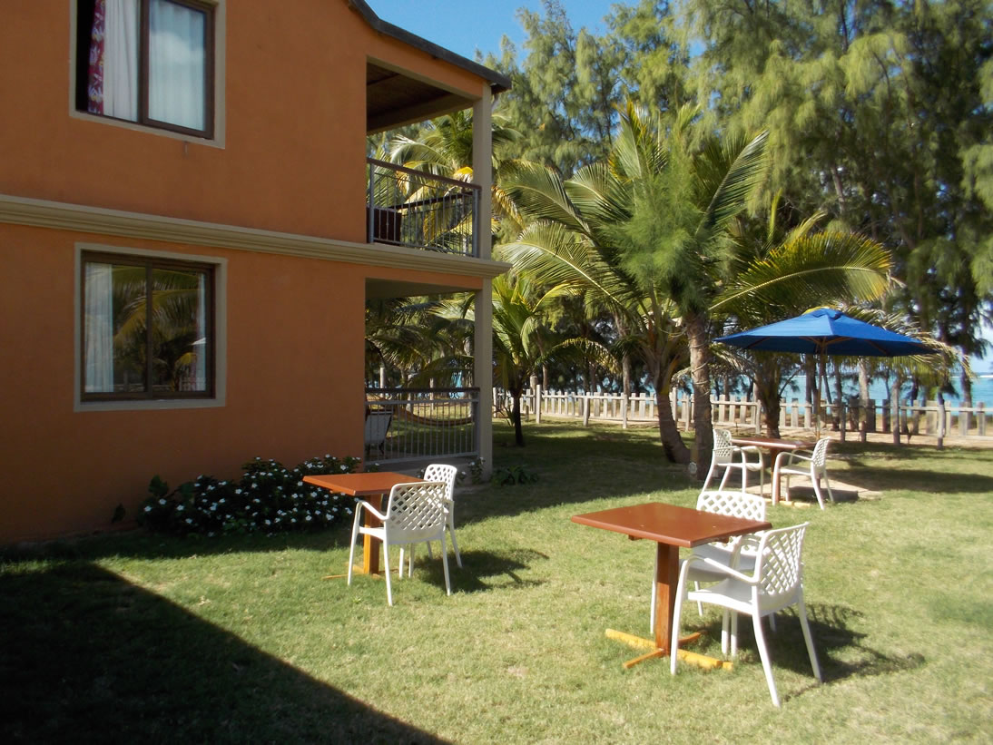 Restaurant - Gravier Beach House - Rodrigues Gravier Beach House ...
